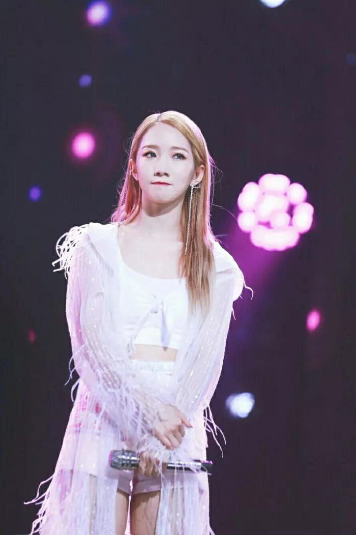 #Meng Meiqi#The black dress is full of aura, Brother Shanzhi is so ...