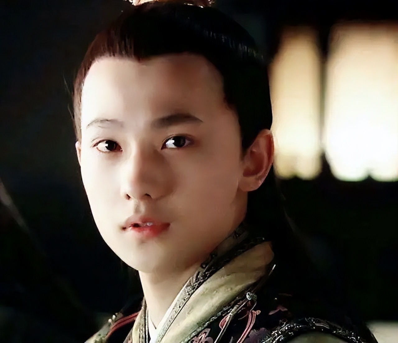 "Special War Glory" Yang Yang: "Jia Baoyu" incarnates "Soldier King ...