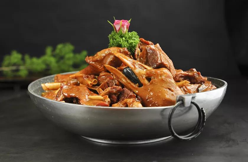 Braised Goose Potato - iNEWS