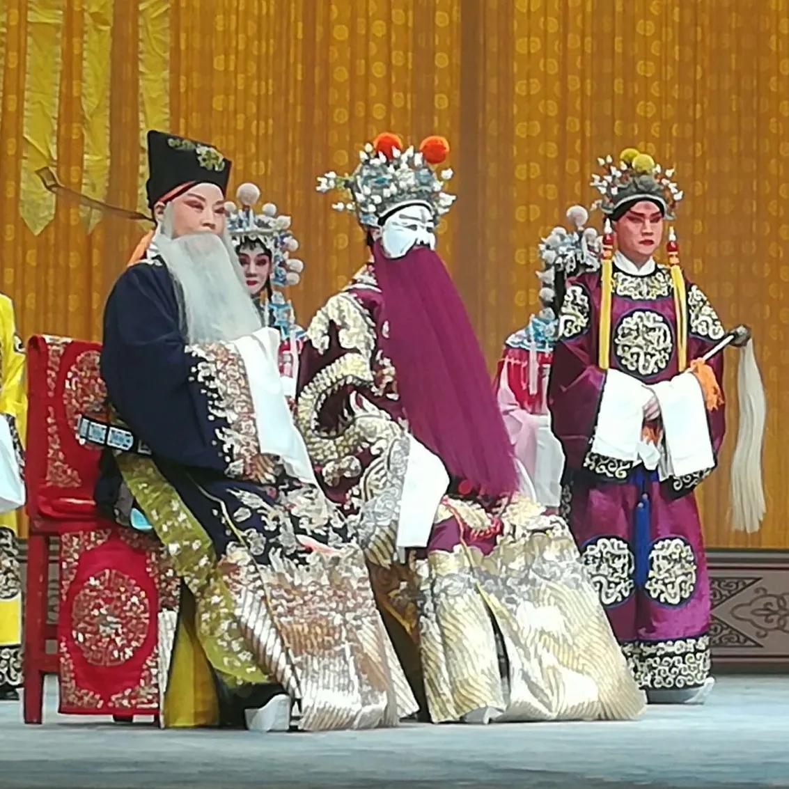 Famous masters reversed "Dragon and Phoenix Showing Prosperity", Qiu ...