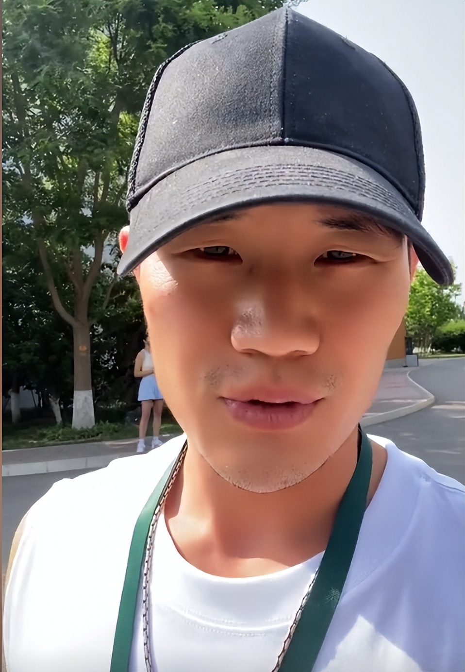 Xie Mengwei: The child was promoted to junior high school, so he put ...