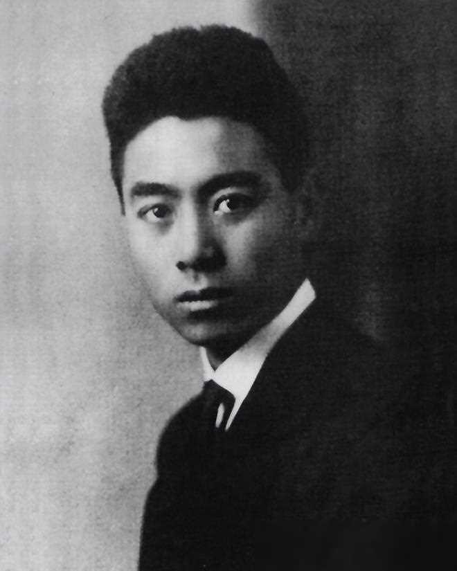 In 1927, Zhou Enlai was arrested. When the Kuomintang commander was ...