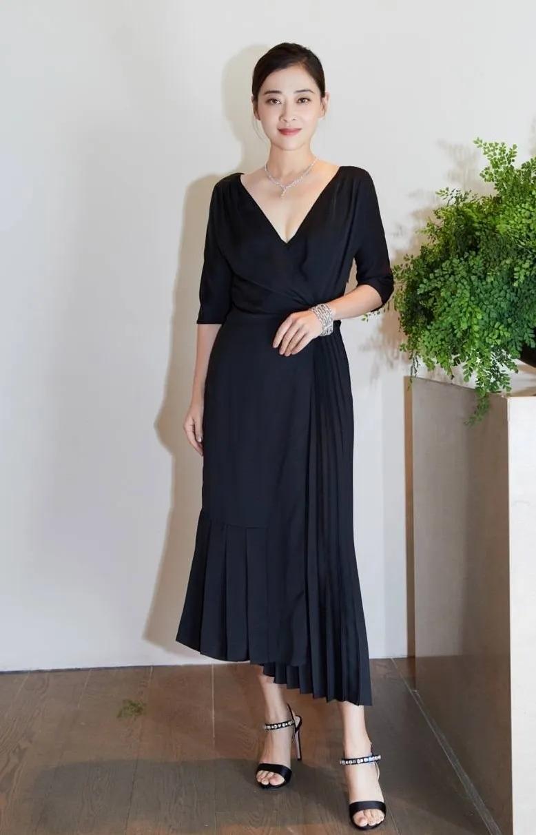 Mei Ting, a dignified and elegant actress - iNEWS