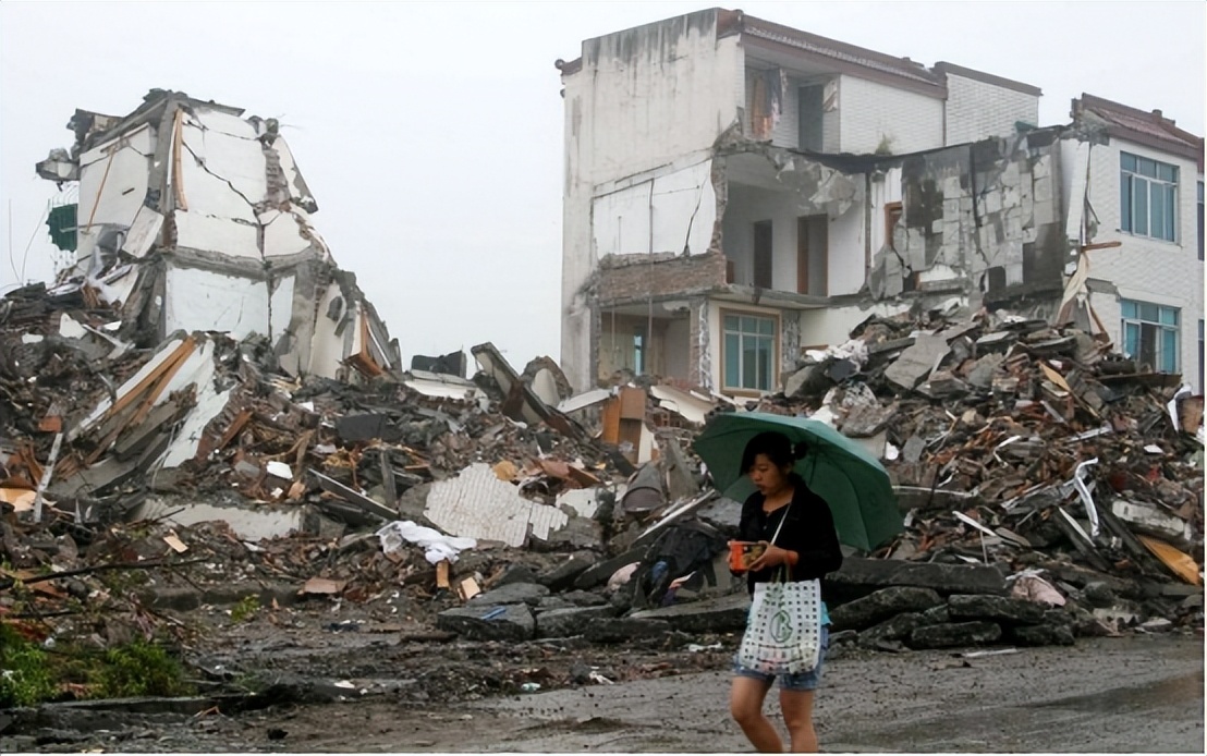 Former CCTV celebrity Li Xiaomeng once became famous after crying in ...