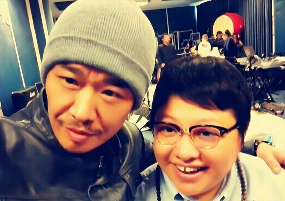 It turned out that Han Hong's first love was him, and he had hidden it ...