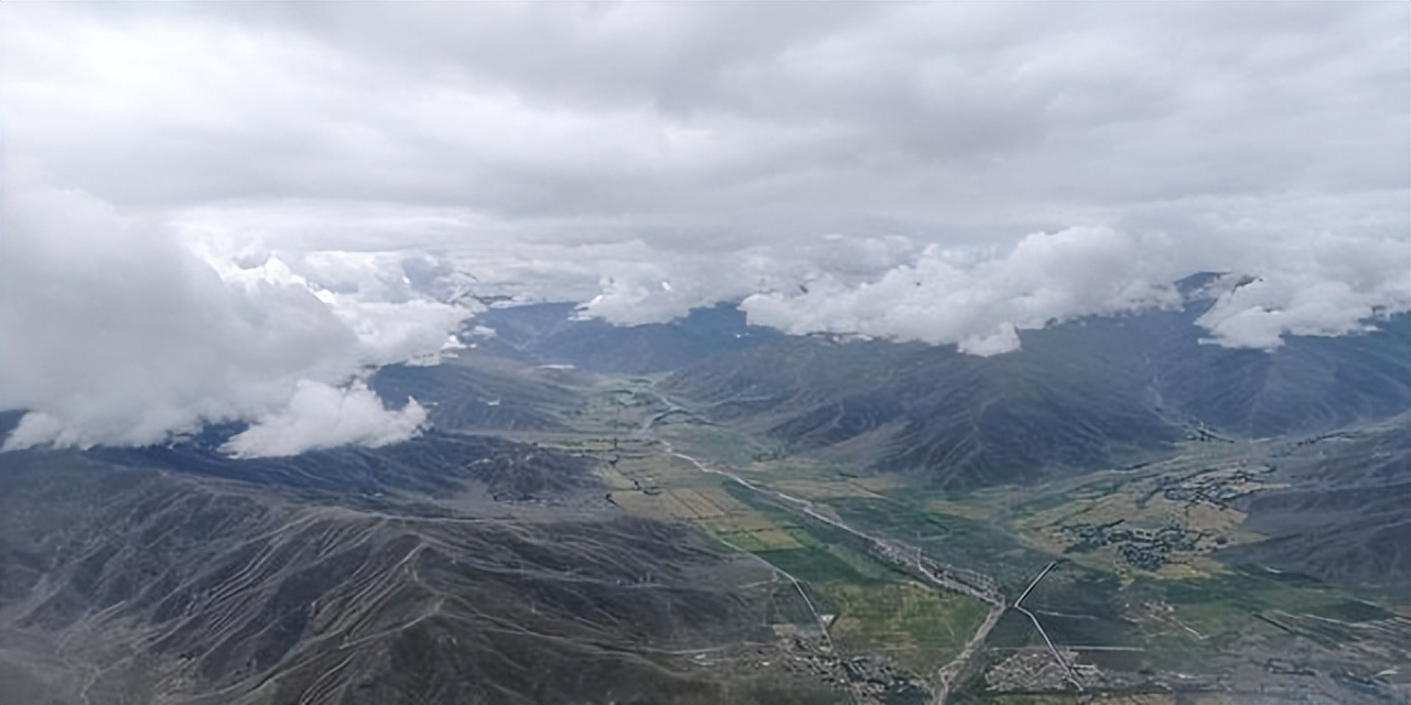 Why do planes dare not fly over Tibet, preferring to take long detours? What are the ...