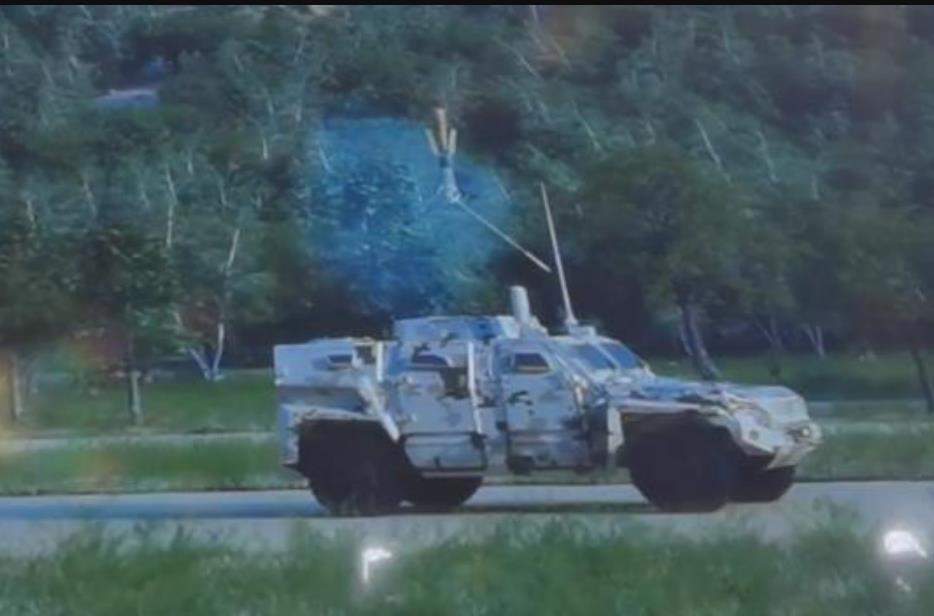 50 kilometers away, kill the enemy's armored forces in seconds!Red ...