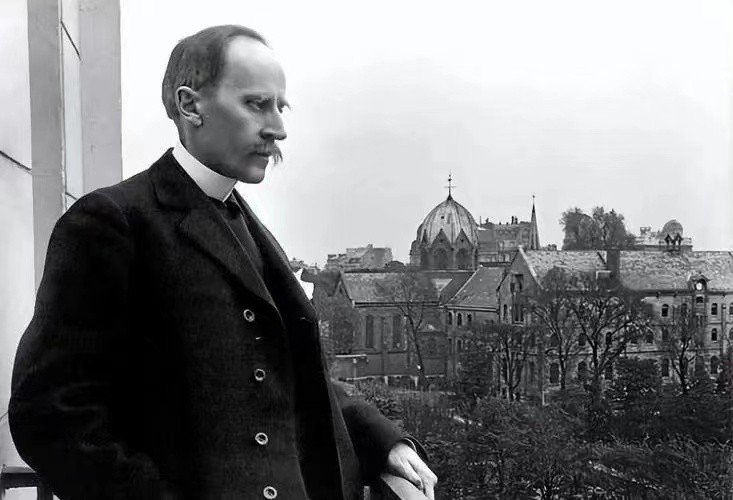 As a well-known French writer, Romain Rolland, whose heroic works have ...