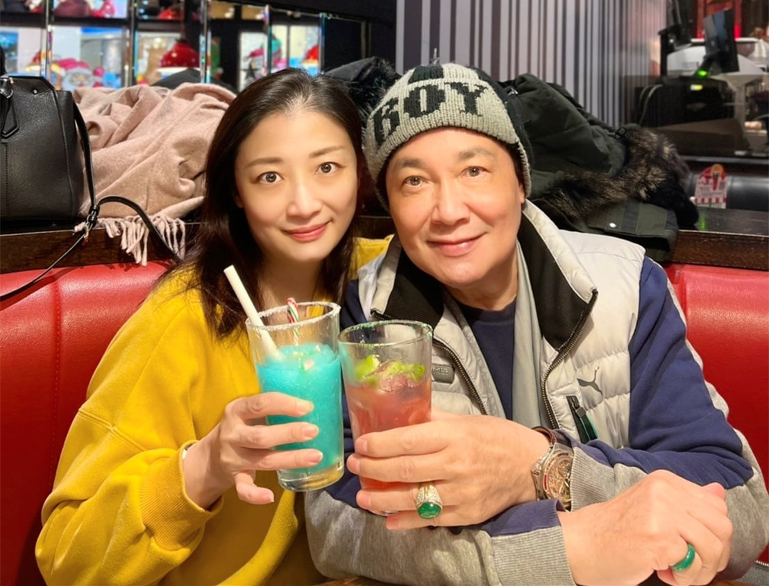 Meng Fei's family had a big meal to celebrate the New Year, the big ...