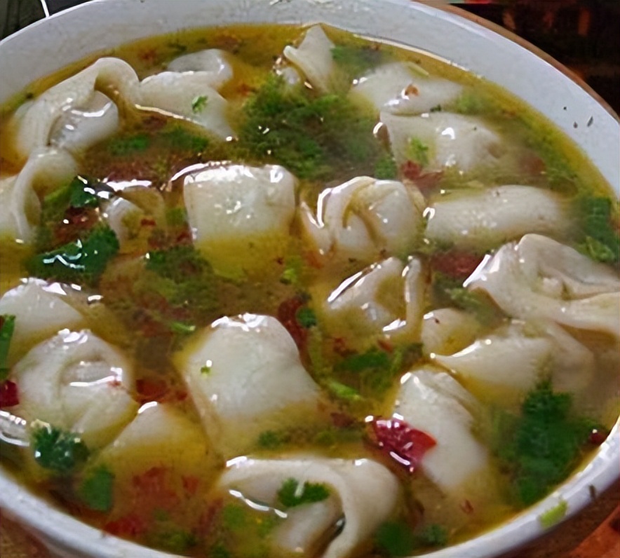 Xinjiang Ququ, is it wonton or soup rice?Eat it if you love beauty - iNEWS