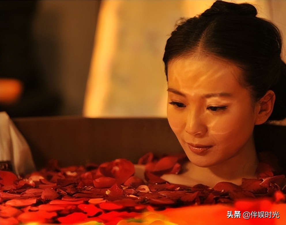 It is also the role of a beauty going out of the bath. Putting Liu Yifei, Zhao Liying and Wang ...