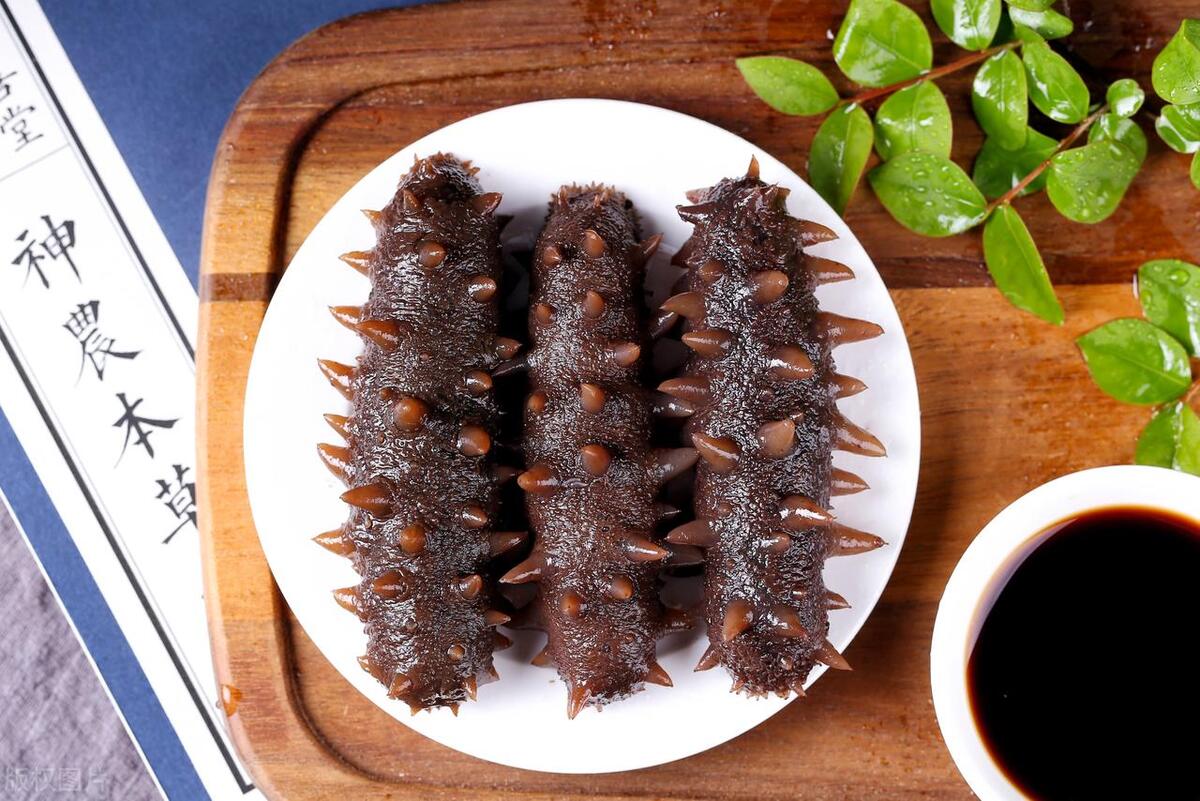 The catkins are flying because of the wind, so where does the "sneeze ...