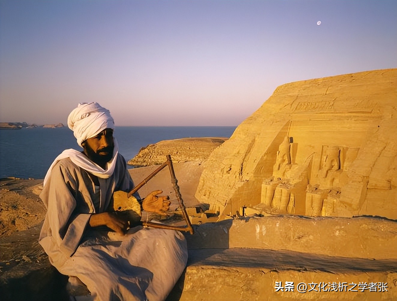 The mysterious rhythm of Egyptian traditional music and the love of the ...