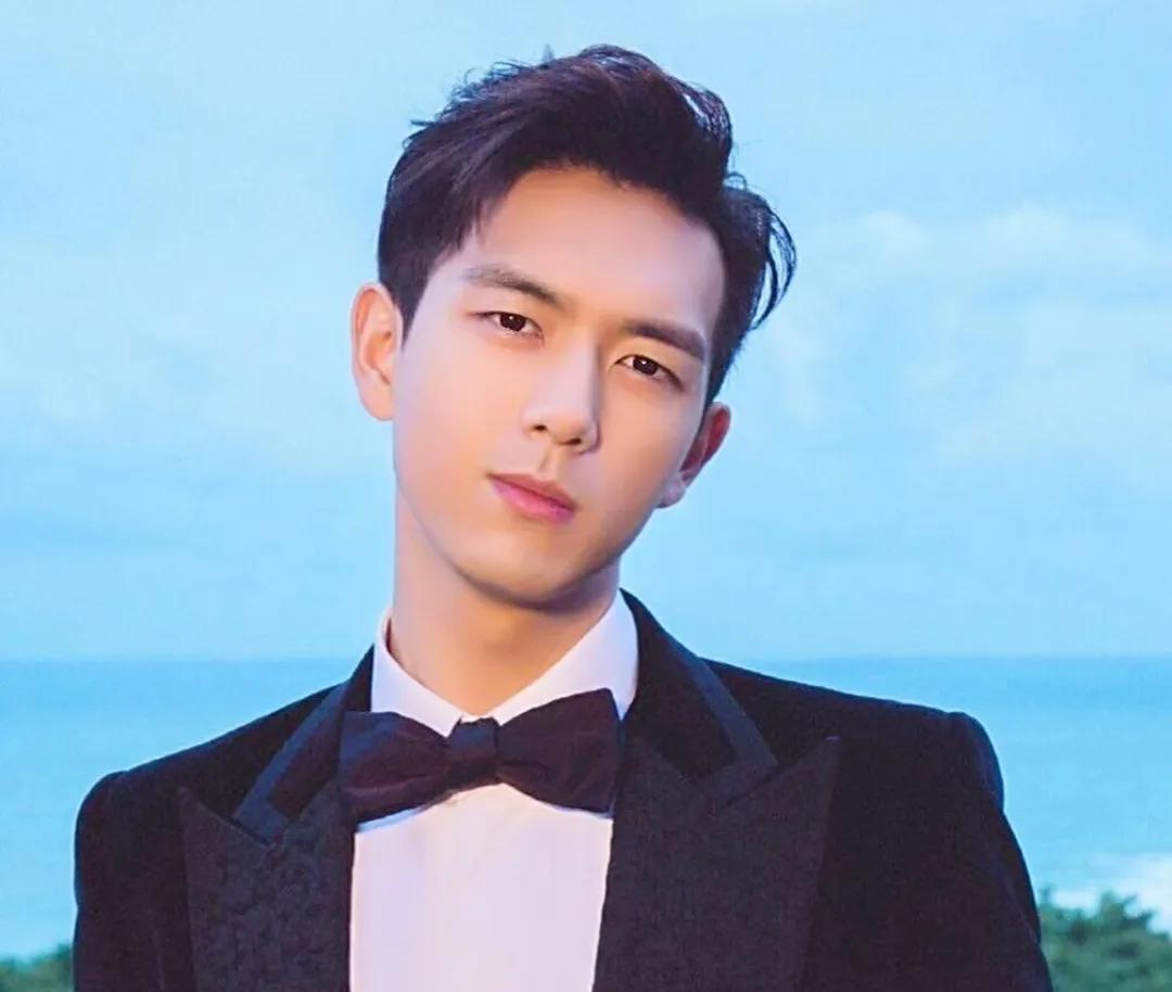 Xiao Zhan, Yang Zi, Yang Yang, Zhao Lusi, Wu Lei, Wang Yuan, Ren Min ...