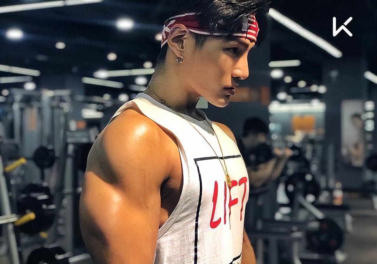 Song Yuxin is a fitness expert, known as "China's Kardashian" because ...