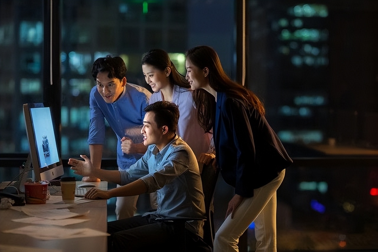 Microsoft built ChatGPT 4 into Office, but do we still need "Office ...