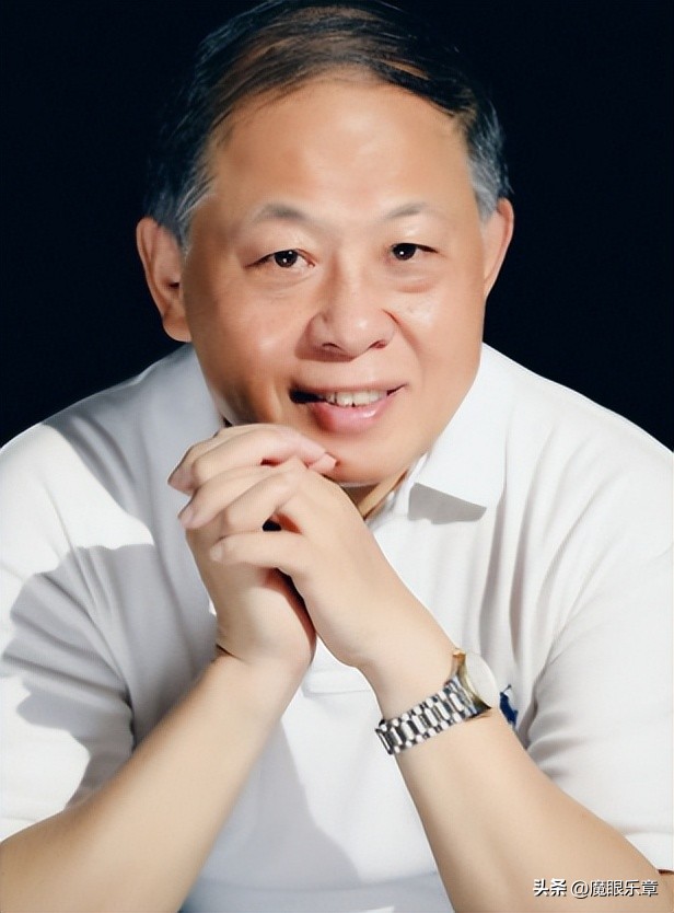 Tomb-sweeping Day, memory of the late Shanghai radio host Teng Jia - iMedia