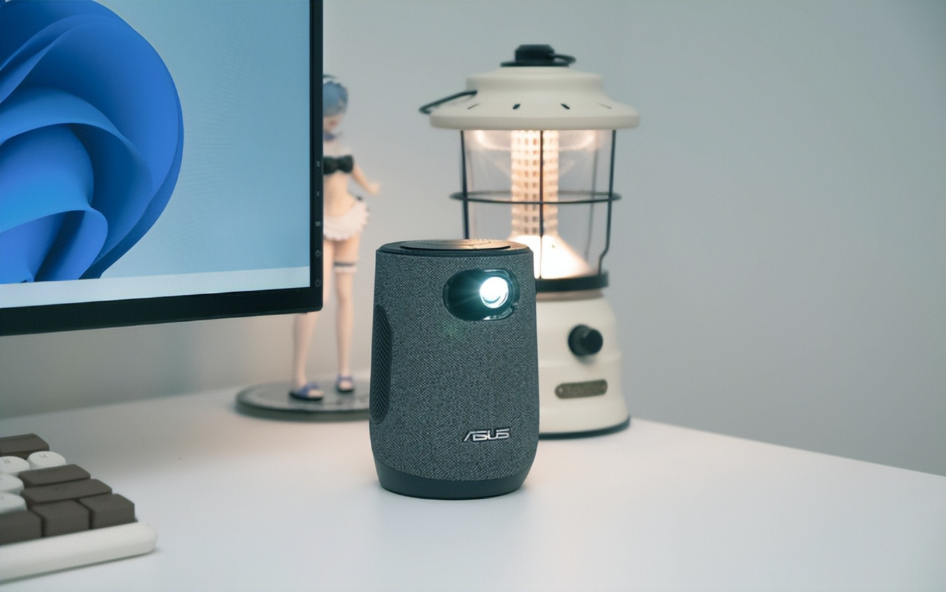 The big screen is more immersive!ASUS L1 latte projector is a must for ...