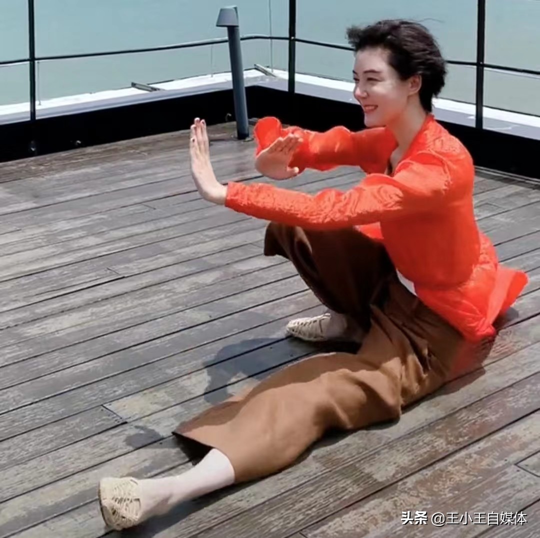 Celebrities challenge "Ip Man Squat": Che Xiao fell directly, Tu Lei ...