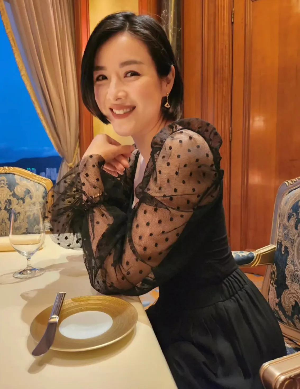 Aimee Chen stays up late to make cakes to celebrate Father's Day for her husband. It's so warm ...