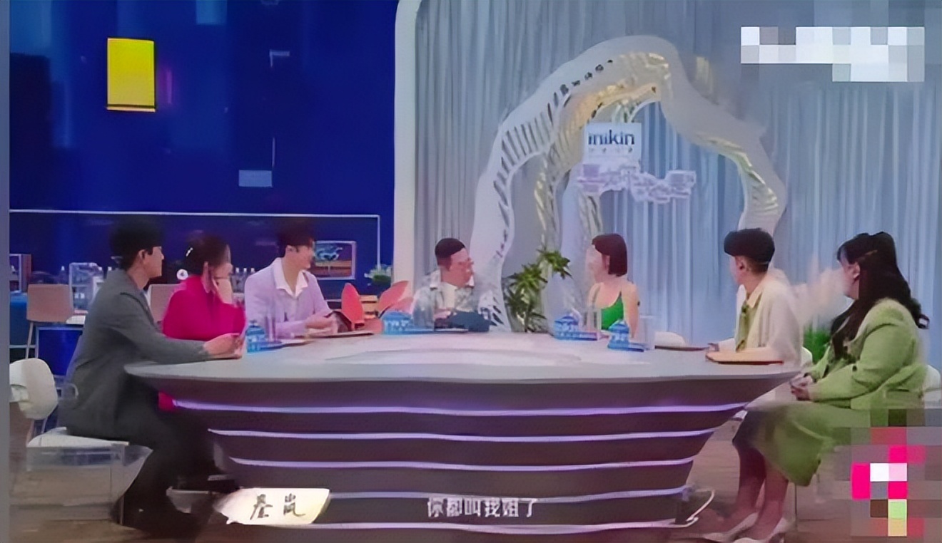 Qin Lan admits to being in love with Wei Daxun? - iNEWS