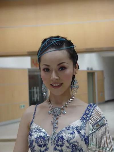 The Hunan girl is passionate, Lei Jia and Wang Lida are twin stars ...