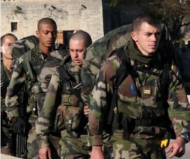 White Legion: The essence of a mercenary is fully demonstrated - iNEWS