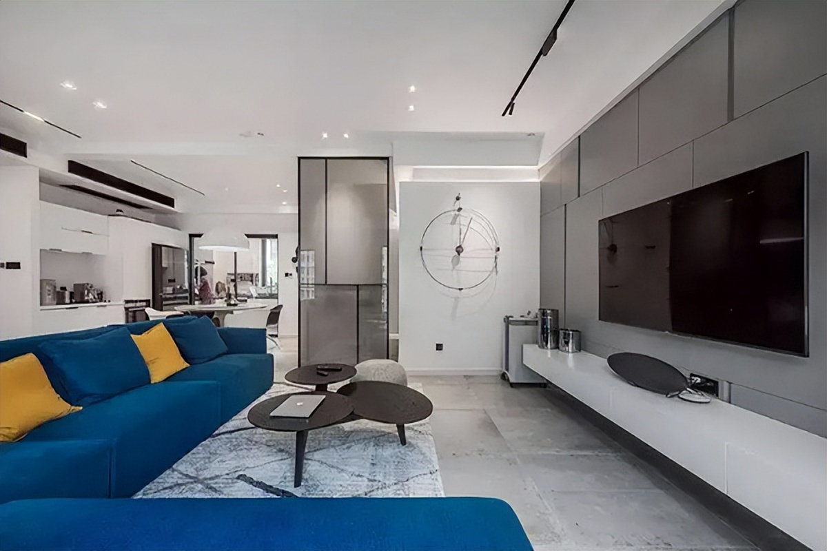 How about UIOT without main lighting - iNEWS