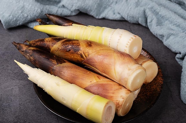 It's getting cold, making dumplings with this dish is more nutritious ...