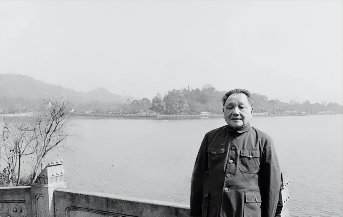 Saying Deng Gong on his birthday - iNEWS