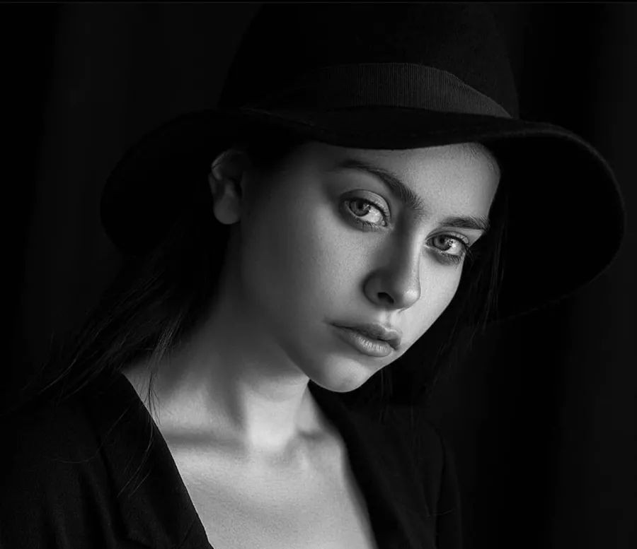 Romantic and beautiful emotional portrait, the work of Ukrainian ...