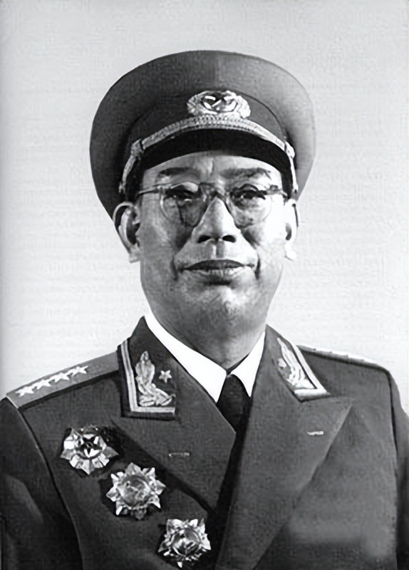 He was the leader of the Red Second Front Army, but was killed by ...