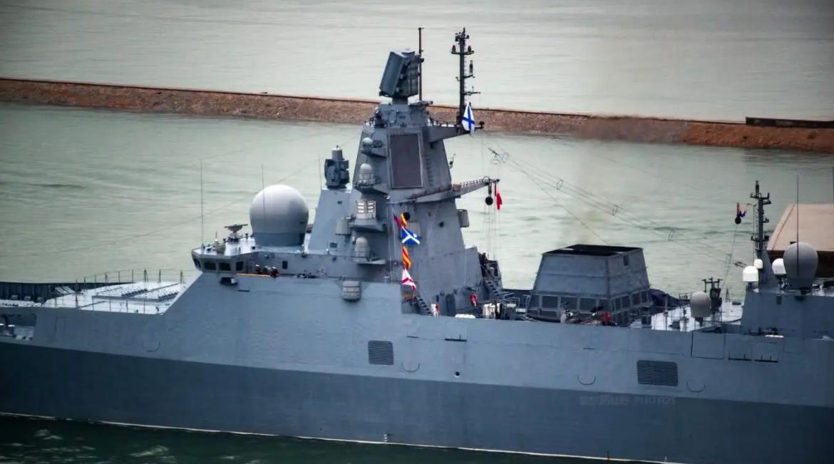 The 8,000-ton super frigate built 12 ships in one go, equipped with 48 ...