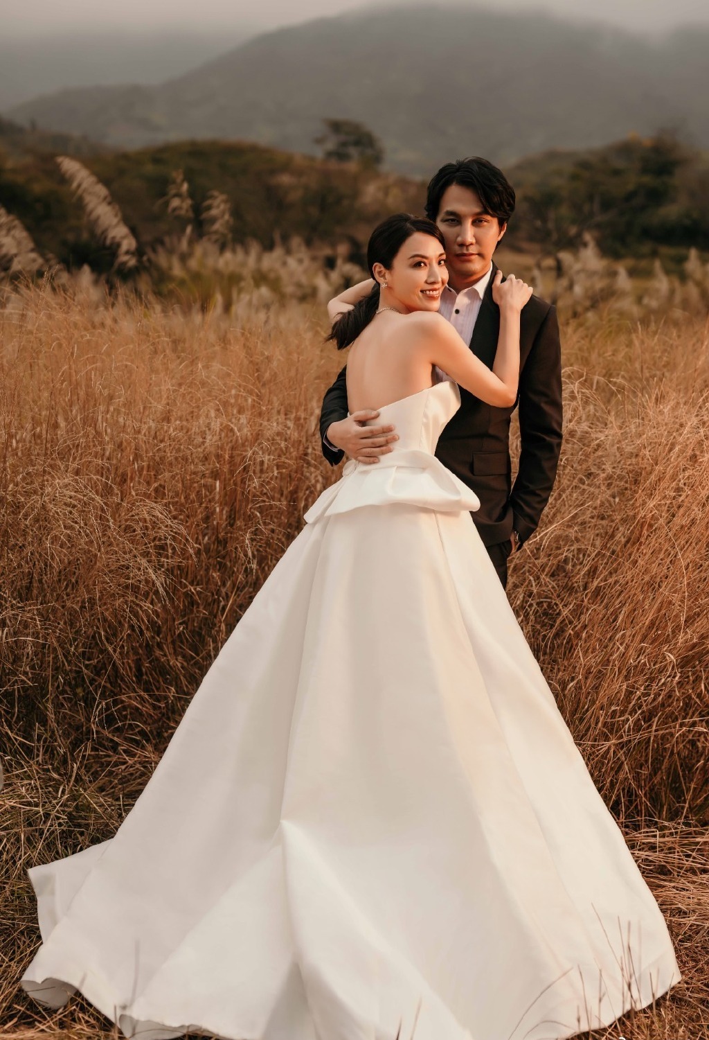 Miss Asia champion Chen Wei is about to remarry, and she has posted her wedding photos. The ...