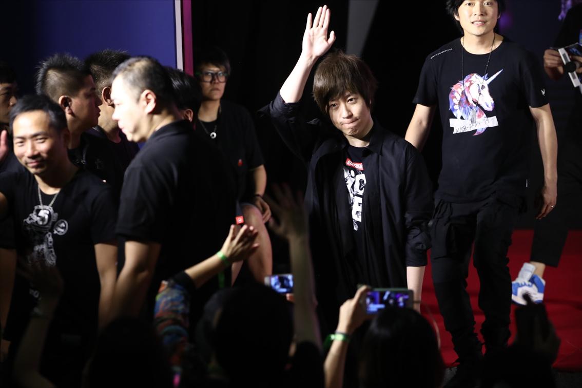 Fan chasing stars is a consequence of the split and loss of self ...