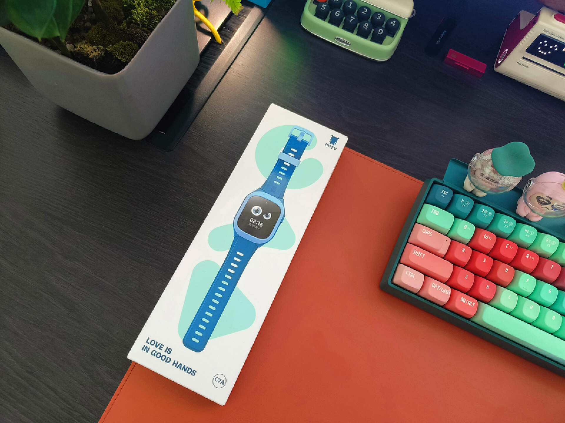 To protect the child's safety, to accompany him to learn and grow, Mitu ...