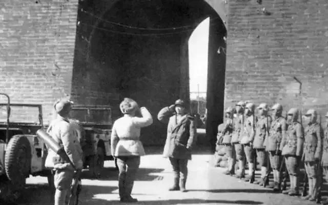 Dong Qiwu and Sun Lanfeng are both famous generals of the Suiyuan ...