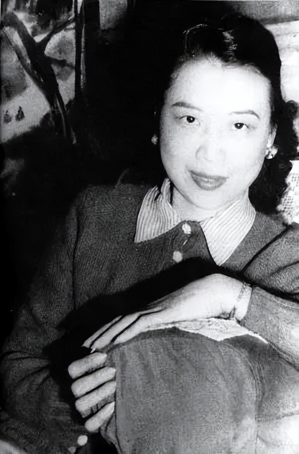 The only woman Ba Jin ever loved in his life - iNEWS