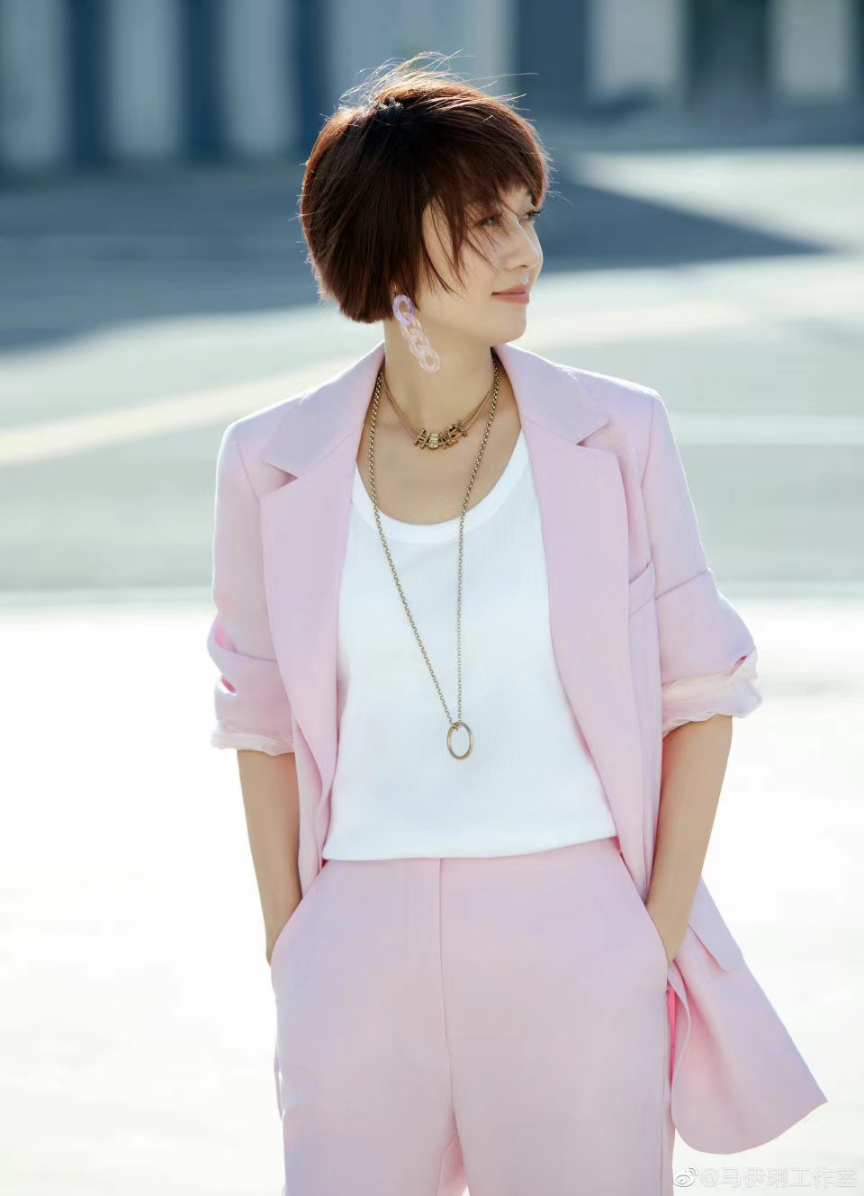 Shanghai beauty Ma Yili changed her hairstyle again!Short hair with ...
