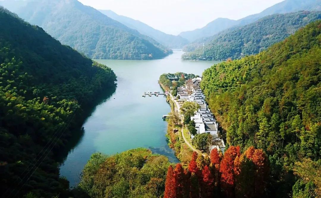 2 hours by car in Hangzhou, Fuchun River View Hot Spring B&B, live in ...