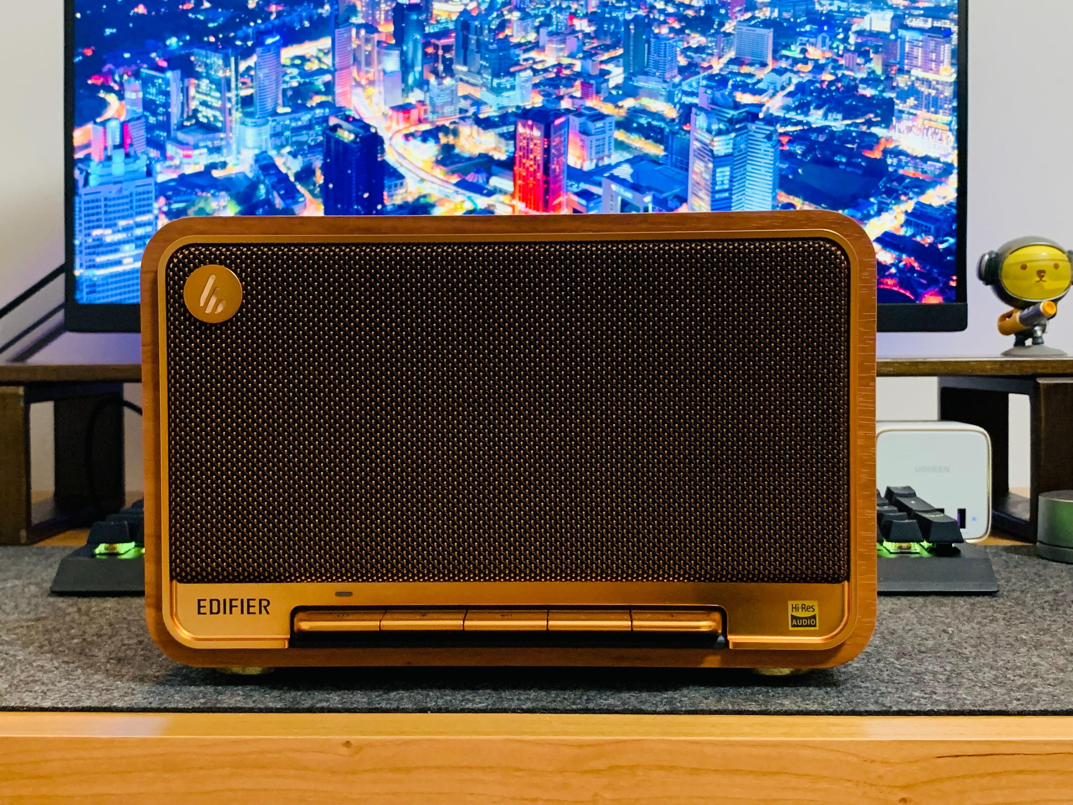 Are good-looking and good-sounding desk speakers your thing? Edifier ...