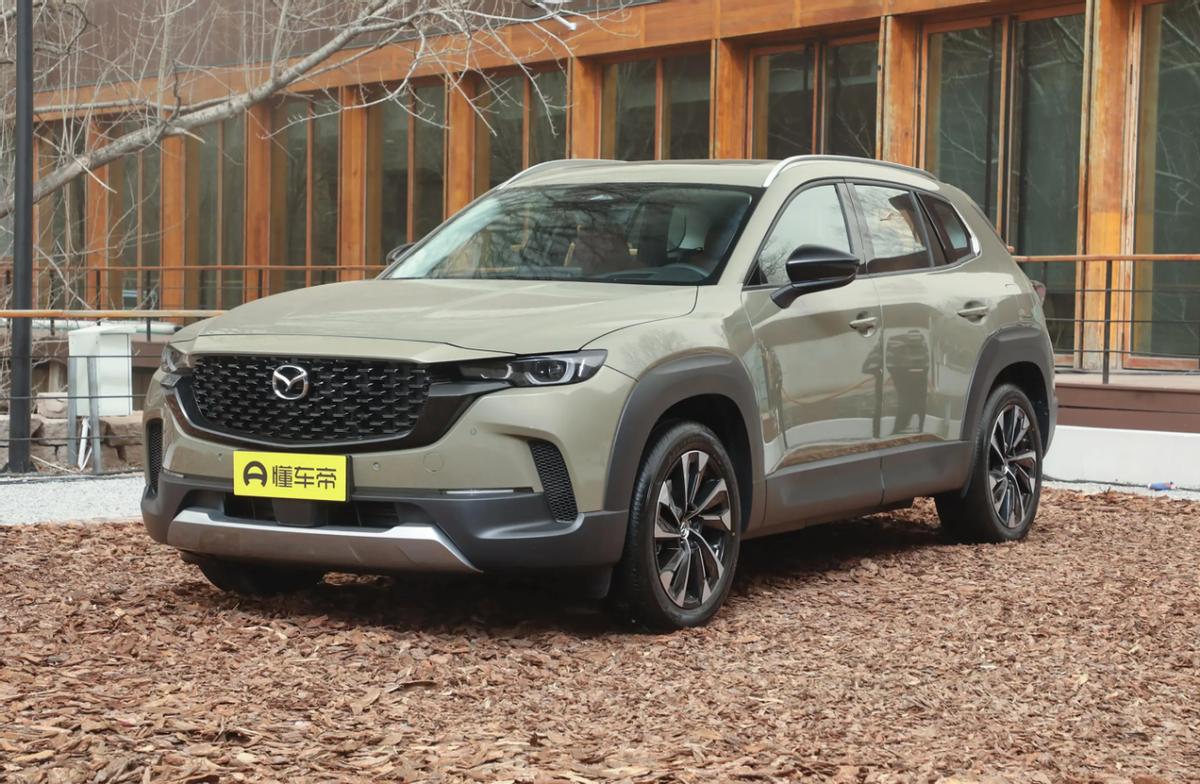 What kind of SUV is more suitable for outdoor wilding in the peak of ...