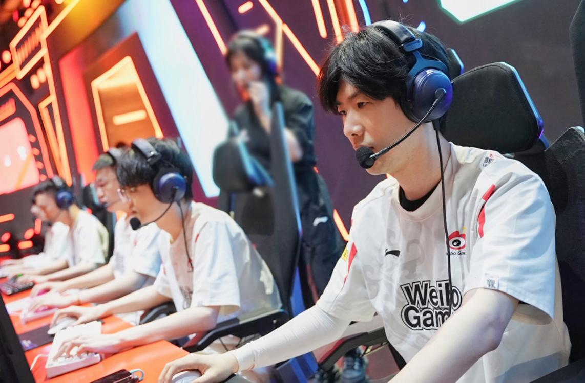 Scout deserves the name of MVP! LNG defeated WBG, the final four of the playoffs came out - iNEWS