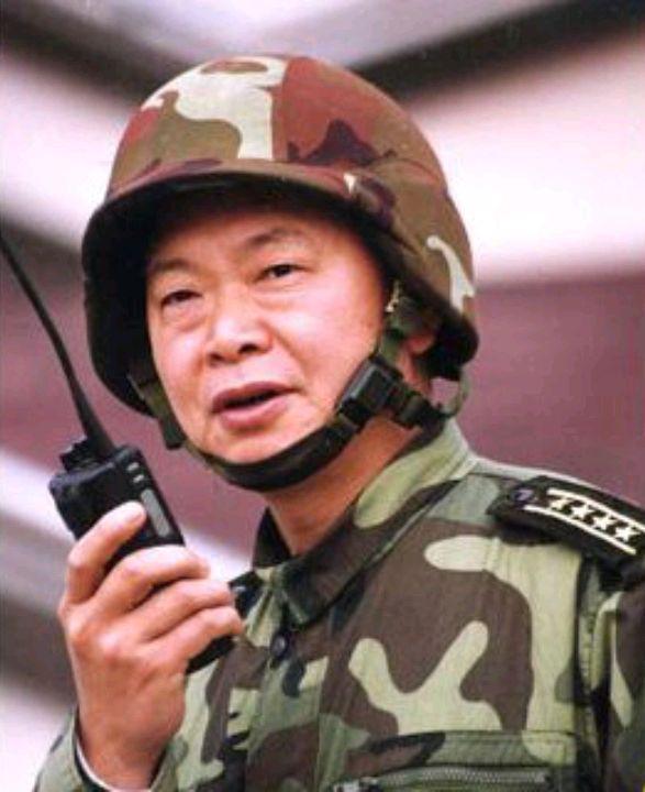 How many commanders of the 13th Group Army of the Chengdu Military ...