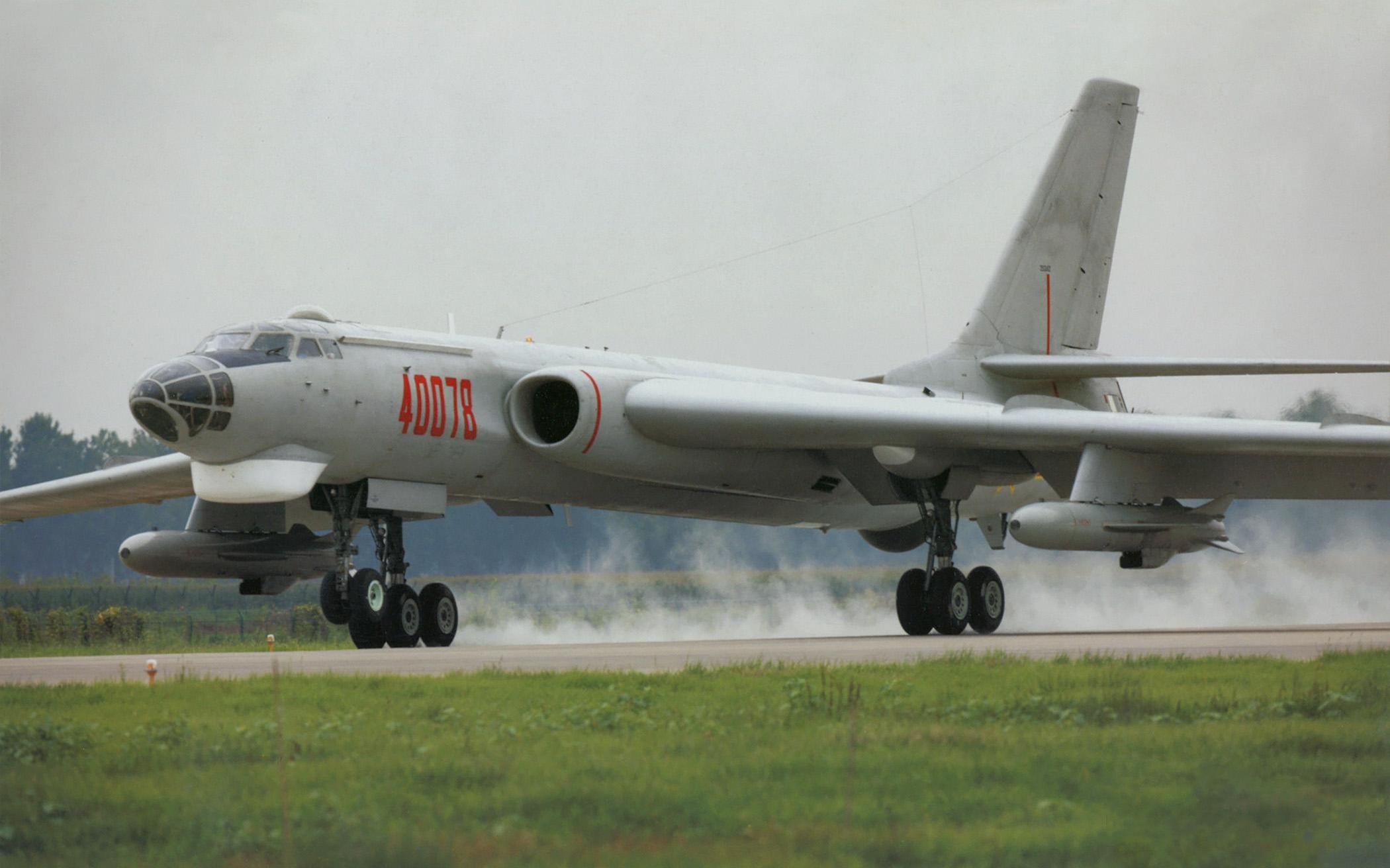 US media once ranked the top five bombers in the world. China's H-6N is ...