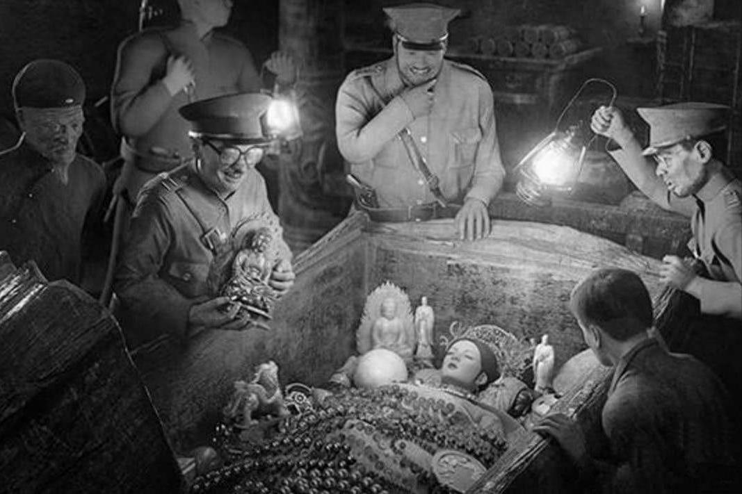 In 1947, Sun Dianying, a thief from Dongling, was captured. Liu Bocheng ...