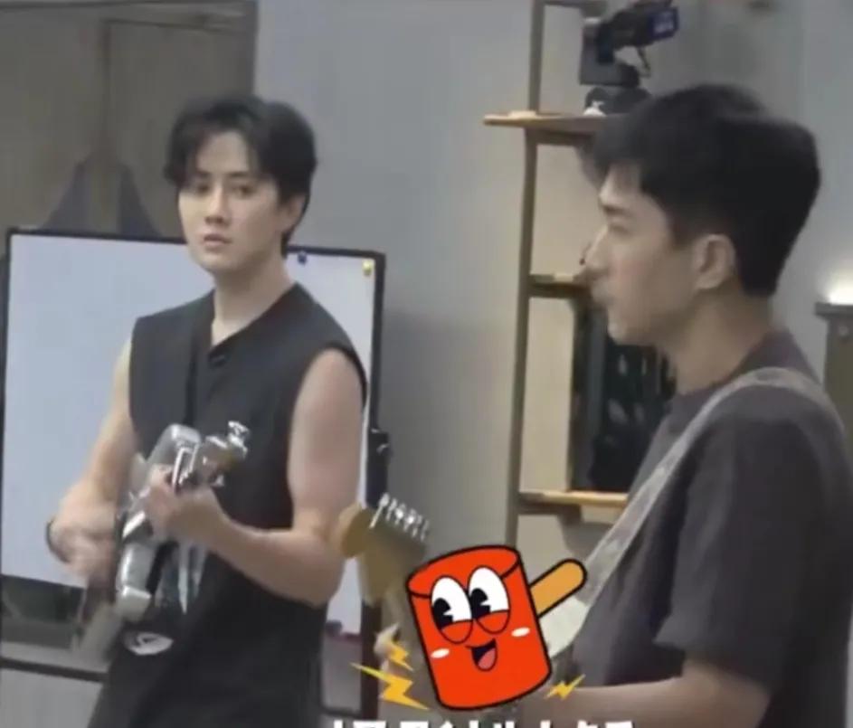 Dilireba Liu Kaiwei, Wu Lei Zhao Lusi, Zhang Binbin Liu Kaiwei, Li Yifeng Andy Lau, Zeng Zhiwei ...