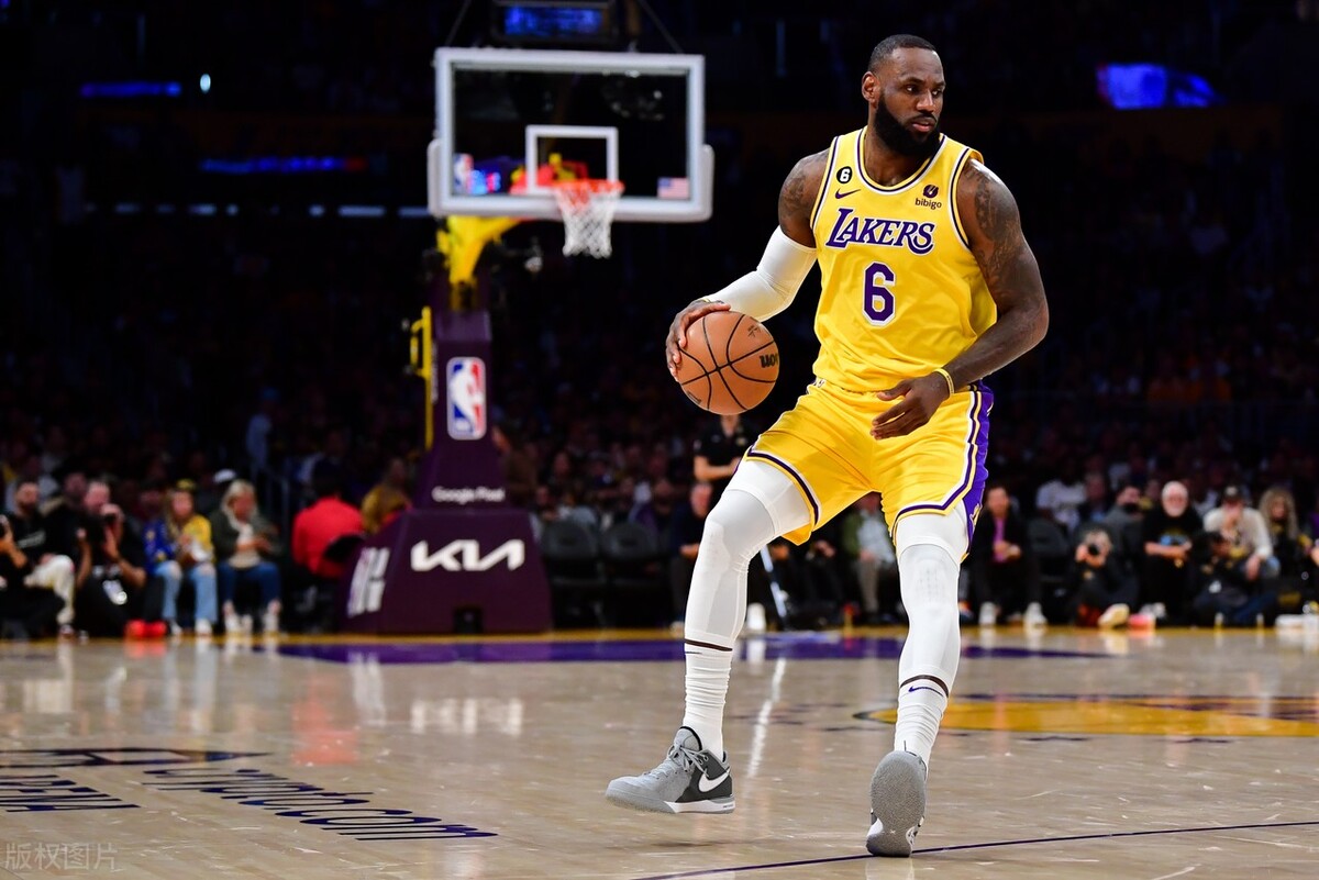 LeBron James' Fitness Tip: Improve Your On-Course Fitness! - iMedia