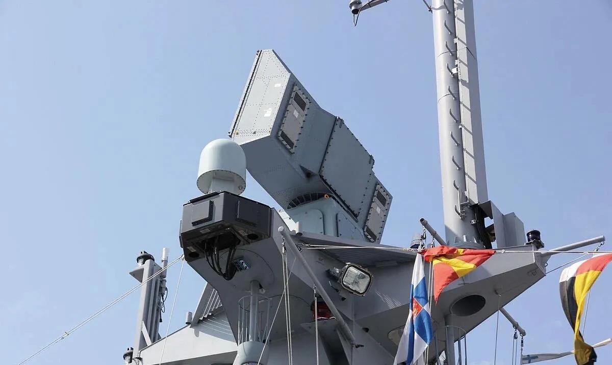 LCS-2 Littoral Combat Ship Independence has a unique appearance design ...