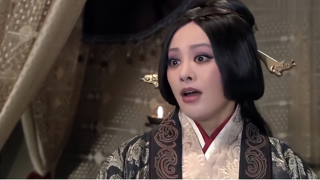 A powerful actor with a queen demeanor can kill with quiet eyes! Lu ...